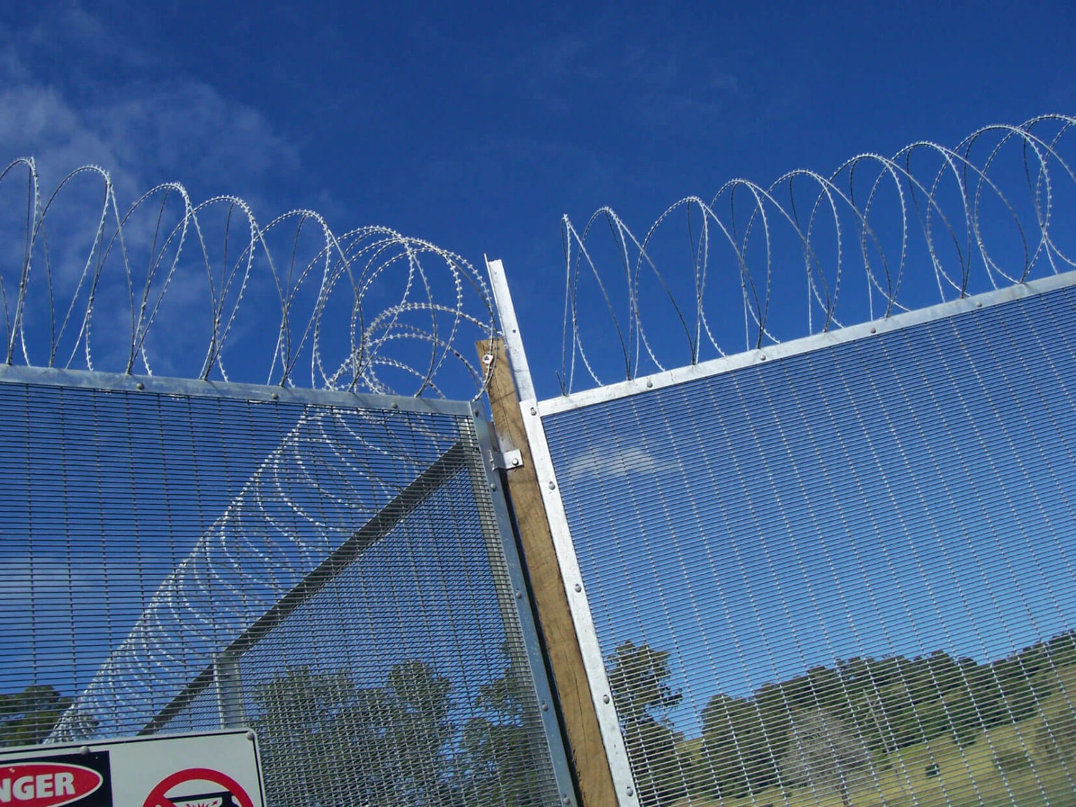 Razor Wire | Razar Tape | High-Quality Anti-Climb Barrier | ASF